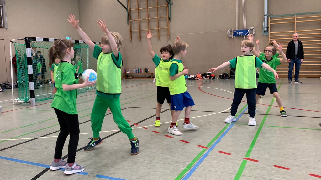 2. Mini-Handball-Turnier | So war es am 4. Februar in der Sporthalle ...